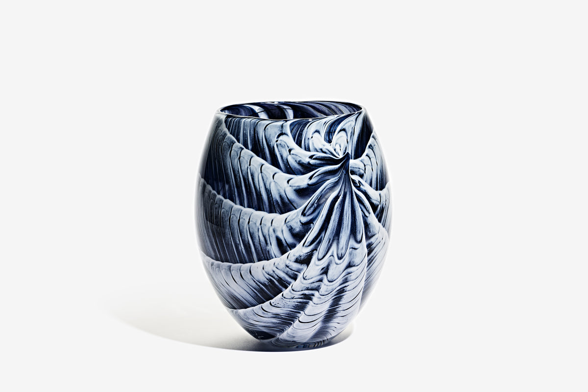 Plume Large Tall Bowl – London Glassblowing